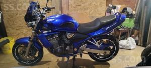 Suzuki GSF 600 2001 Rīga, ar dzinēja tilpumu 0.60 L un nobraukumu 0 tūkst. km par 2750 €, foto  vietnē AUTOMOTO.COM.LV