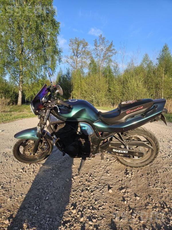 Suzuki GSF 600 2001 in Riga, with an engine capacity of 0.60 L and mileage of 0 thousand km for 1600 €, photo 1 on AUTOMOTO.COM.LV
