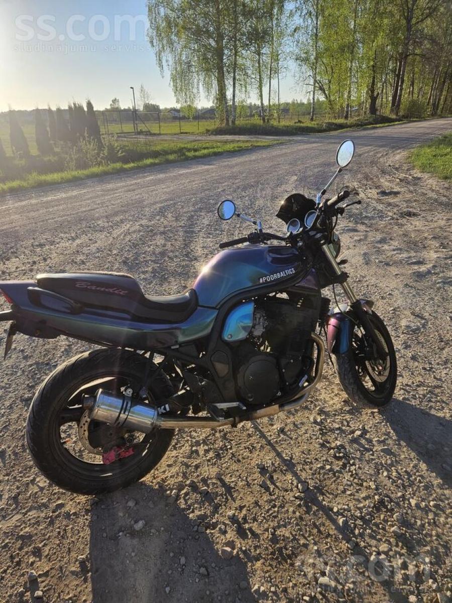 Suzuki GSF 600 2001 in Riga, with an engine capacity of 0.60 L and mileage of 0 thousand km for 1600 €, photo 3 on AUTOMOTO.COM.LV