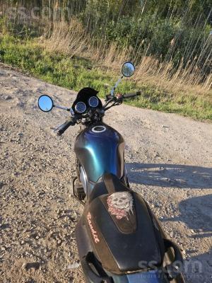 Suzuki GSF 600 2001 in Riga, with an engine capacity of 0.60 L and mileage of 0 thousand km for 1399 €, photo 4 on AUTOMOTO.COM.LV