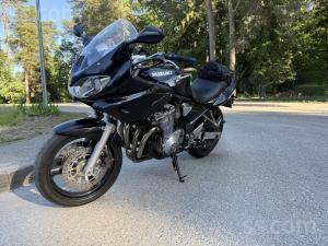 Suzuki GSF 600 2002 in Jelgava, with an engine capacity of 0.60 L and mileage of 0 thousand km for 1550 €, photo 3 on AUTOMOTO.COM.LV