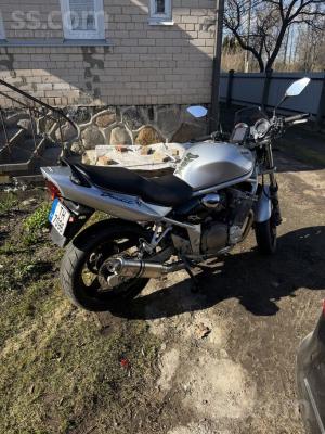 Suzuki GSF 600 2005 Daugavpils, ar dzinēja tilpumu 0.60 L un nobraukumu 0 tūkst. km par 1750 €, foto 4 vietnē AUTOMOTO.COM.LV