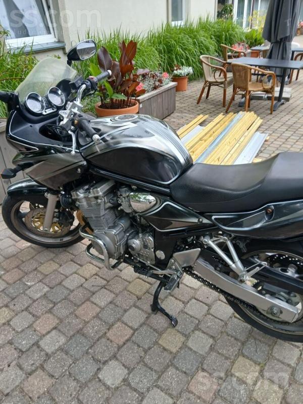 Suzuki GSF 600S 2000 Rīga, ar dzinēja tilpumu 0.60 L un nobraukumu 0 tūkst. km par 1150 €, foto 2 vietnē AUTOMOTO.COM.LV