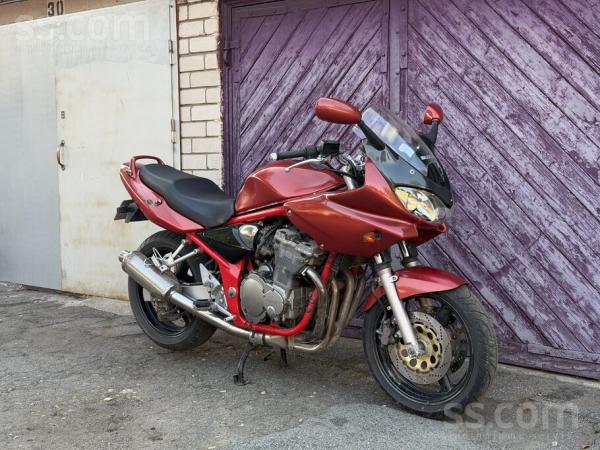 Сузуки GSF 600S 2000 в Рига, объемом двигателя 0.60 л и пробегом 0 тыс. км за 2000 €, фото 1 на AUTOMOTO.COM.LV