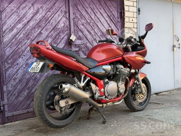 Сузуки GSF 600S 2000 в Рига, объемом двигателя 0.60 л и пробегом 0 тыс. км за 2000 €, фото 2 на AUTOMOTO.COM.LV