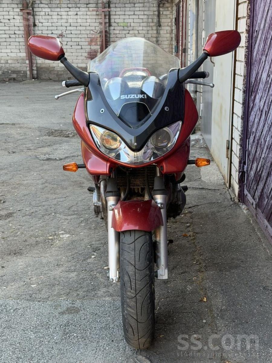 Suzuki GSF 600S 2000 in Riga, with an engine capacity of 0.60 L and mileage of 0 thousand km for 2000 €, photo 8 on AUTOMOTO.COM.LV