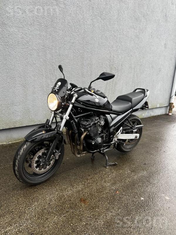 Suzuki GSF 650 2006 Rīga, ar dzinēja tilpumu 0.65 L un nobraukumu 0 tūkst. km par 2300 €, foto 1 vietnē AUTOMOTO.COM.LV