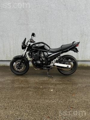 Suzuki GSF 650 2006 Rīga, ar dzinēja tilpumu 0.65 L un nobraukumu 0 tūkst. km par 2300 €, foto 3 vietnē AUTOMOTO.COM.LV