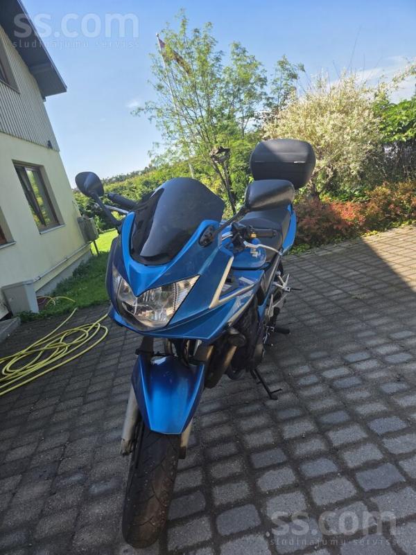 Suzuki GSF 650 2006 in Riga, with an engine capacity of 0.65 L and mileage of 0 thousand km for 2300 €, photo 2 on AUTOMOTO.COM.LV