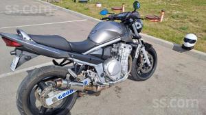 Suzuki GSF 650 2008 in Aizkraukle, with an engine capacity of 0.65 L and mileage of 0 thousand km for 2850 €, photo 4 on AUTOMOTO.COM.LV