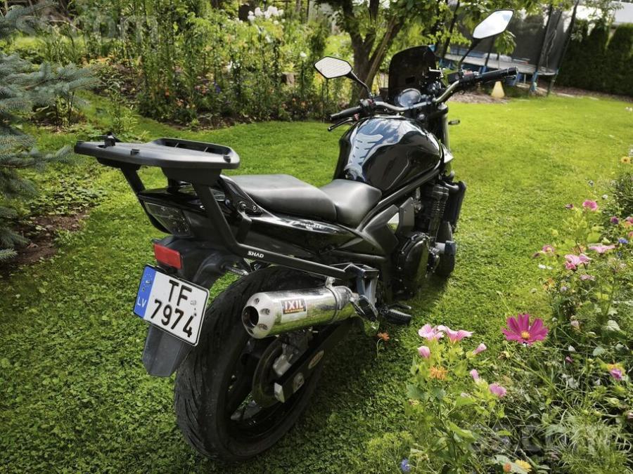 Suzuki GSF 650 2009 Ogre, ar dzinēja tilpumu 0.65 L un nobraukumu 0 tūkst. km par 3500 €, foto 4 vietnē AUTOMOTO.COM.LV
