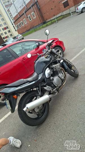 Melns Suzuki GSF 1996 Radviliškis, ar dzinēja tilpumu 0.60 L un nobraukumu 0 tūkst. km par 999 €, foto 6 vietnē AUTOMOTO.COM.LV