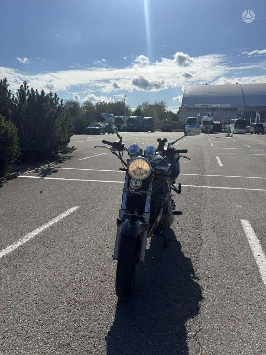 Black Suzuki GSF 1997 in Siauliai, with an engine capacity of 0.60 L and mileage of 47 thousand km for 1500 €, photo 1 on AUTOMOTO.COM.LV