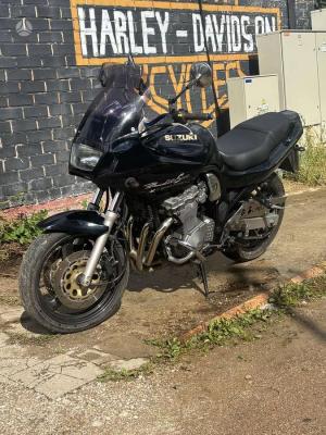 Black Suzuki GSF 1997 in Vilnius, with an engine capacity of 0.60 L and mileage of 71 thousand km for 1900 €, photo 3 on AUTOMOTO.COM.LV