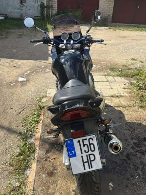 Black Suzuki GSF 1997 in Vilnius, with an engine capacity of 0.60 L and mileage of 71 thousand km for 1900 €, photo 6 on AUTOMOTO.COM.LV