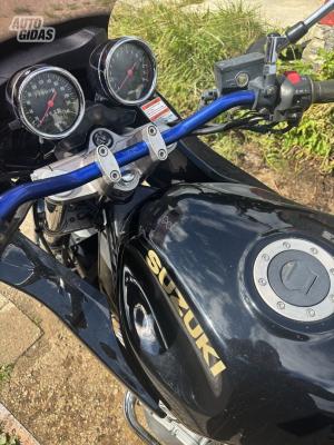 Black Suzuki GSF 1997 in Vilnius, with an engine capacity of 0.60 L and mileage of 0 thousand km for 1800 €, photo 8 on AUTOMOTO.COM.LV