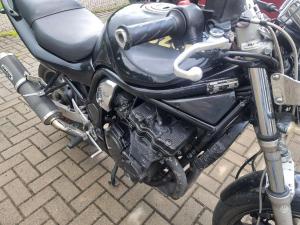 Black Suzuki GSF 1998 in Vilnius, with an engine capacity of 0.60 L and mileage of 44 thousand km for 950 €, photo 7 on AUTOMOTO.COM.LV