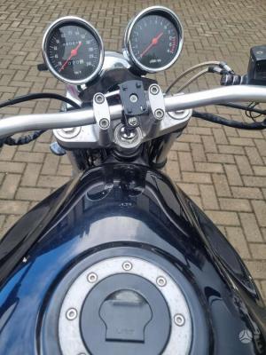 Black Suzuki GSF 1998 in Vilnius, with an engine capacity of 0.60 L and mileage of 44 thousand km for 950 €, photo 8 on AUTOMOTO.COM.LV