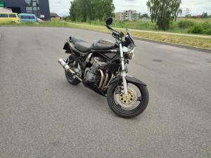 Black Suzuki GSF 1999 in Alytus, with an engine capacity of 0.60 L and mileage of 87 thousand km for 1350 €, photo 3 on AUTOMOTO.COM.LV