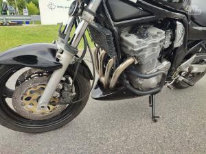 Black Suzuki GSF 1999 in Alytus, with an engine capacity of 0.60 L and mileage of 87 thousand km for 1350 €, photo 9 on AUTOMOTO.COM.LV