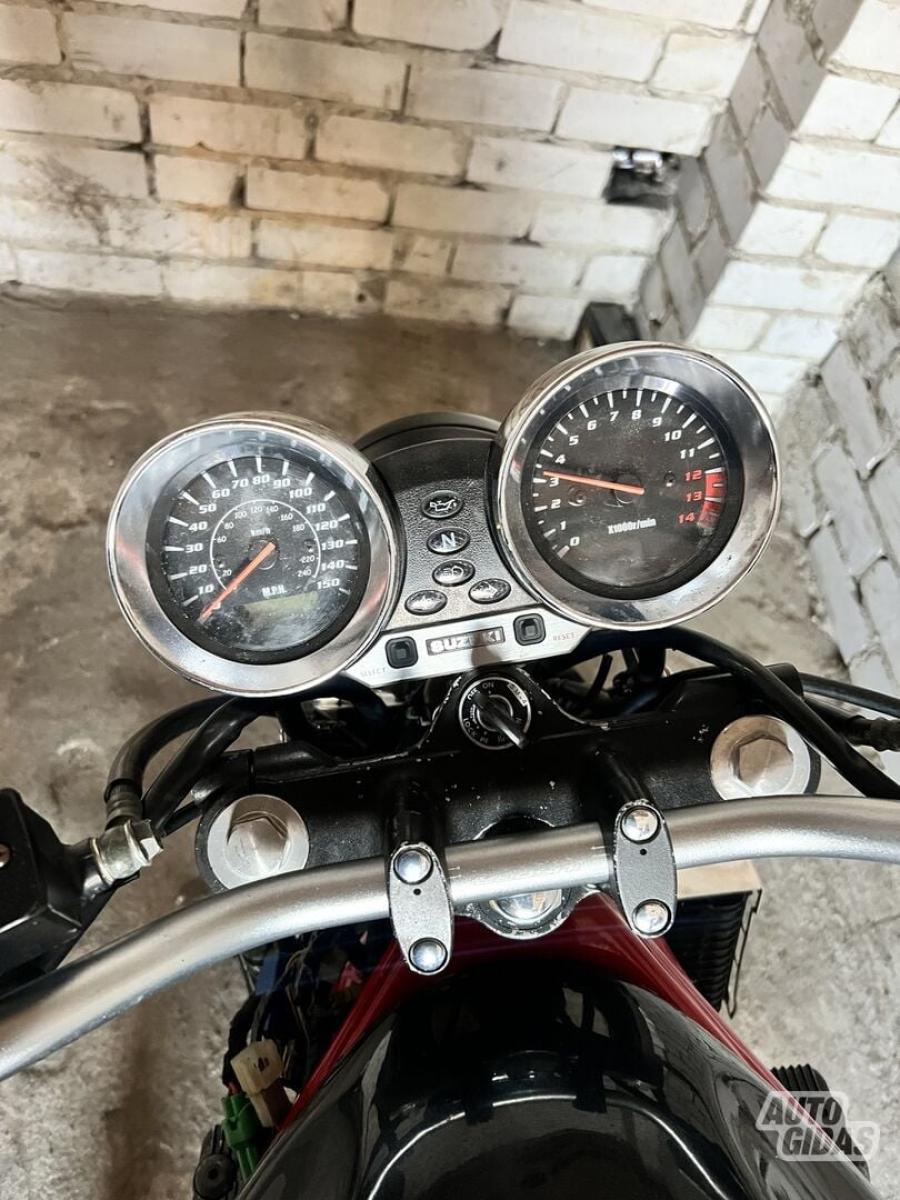 Melns Suzuki GSF 2000 Šilutė, ar dzinēja tilpumu 0.60 L un nobraukumu 0 tūkst. km par 999 €, foto 4 vietnē AUTOMOTO.COM.LV