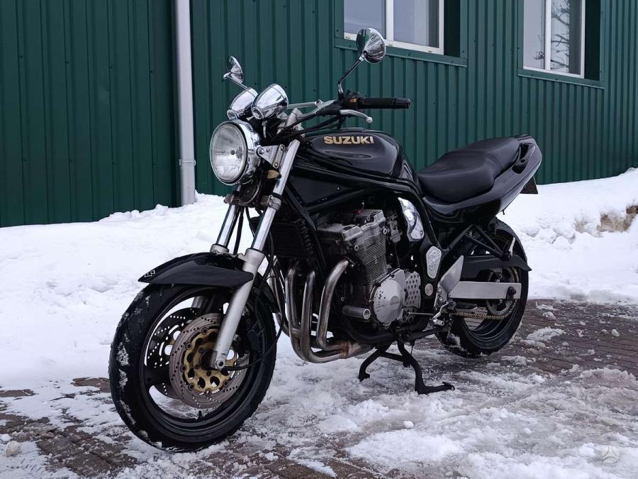 Melns Suzuki GSF 2000 Telšiai, ar dzinēja tilpumu 0.60 L un nobraukumu 57 tūkst. km par 1400 €, foto 2 vietnē AUTOMOTO.COM.LV