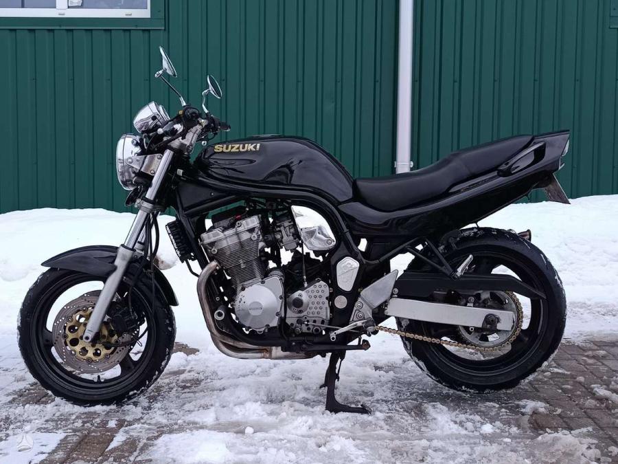 Melns Suzuki GSF 2000 Telšiai, ar dzinēja tilpumu 0.60 L un nobraukumu 57 tūkst. km par 1400 €, foto 4 vietnē AUTOMOTO.COM.LV