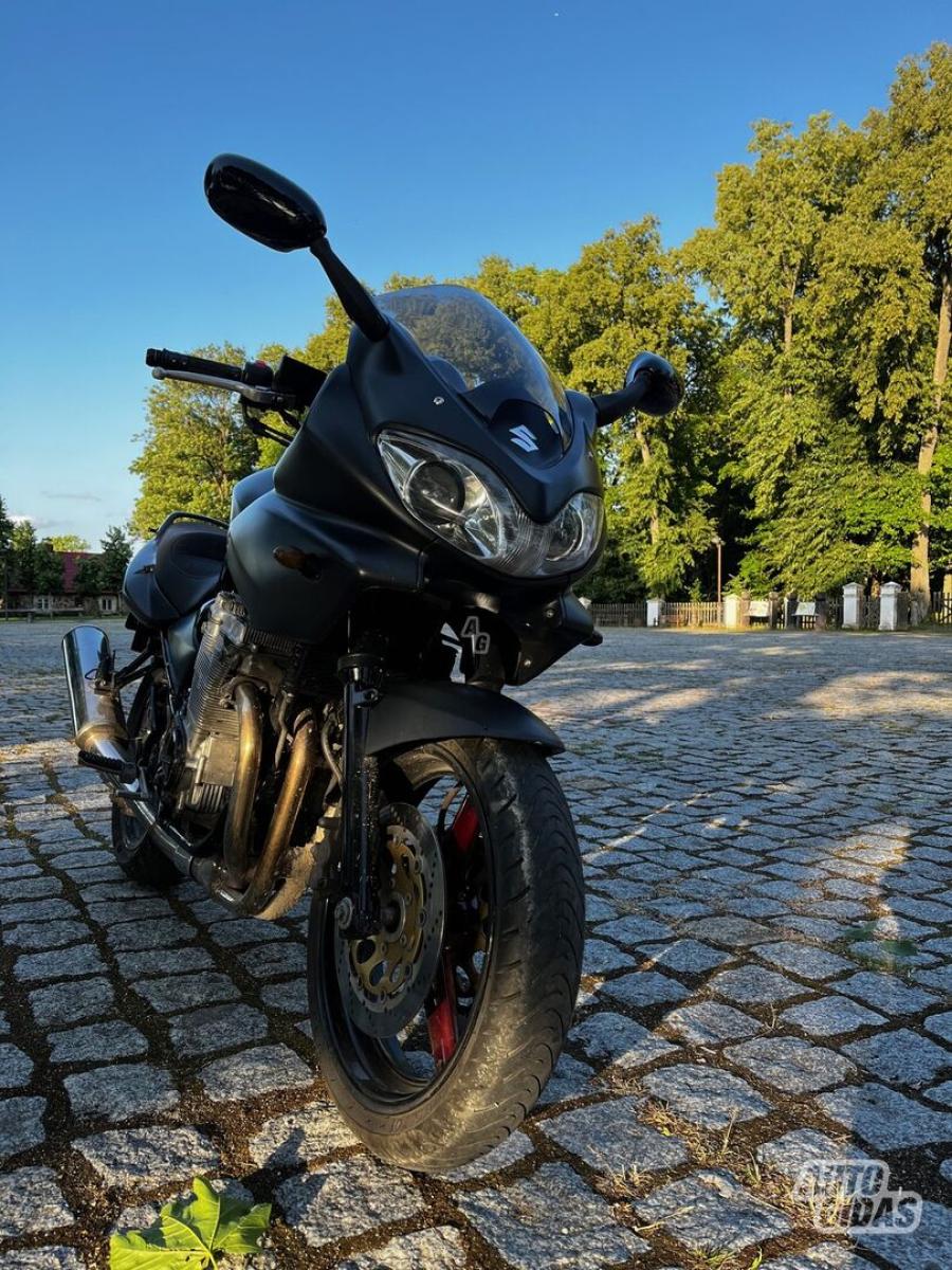 Melns Suzuki GSF 2000 Viļņa, ar dzinēja tilpumu 0.60 L un nobraukumu 53 tūkst. km par 1700 €, foto 1 vietnē AUTOMOTO.COM.LV