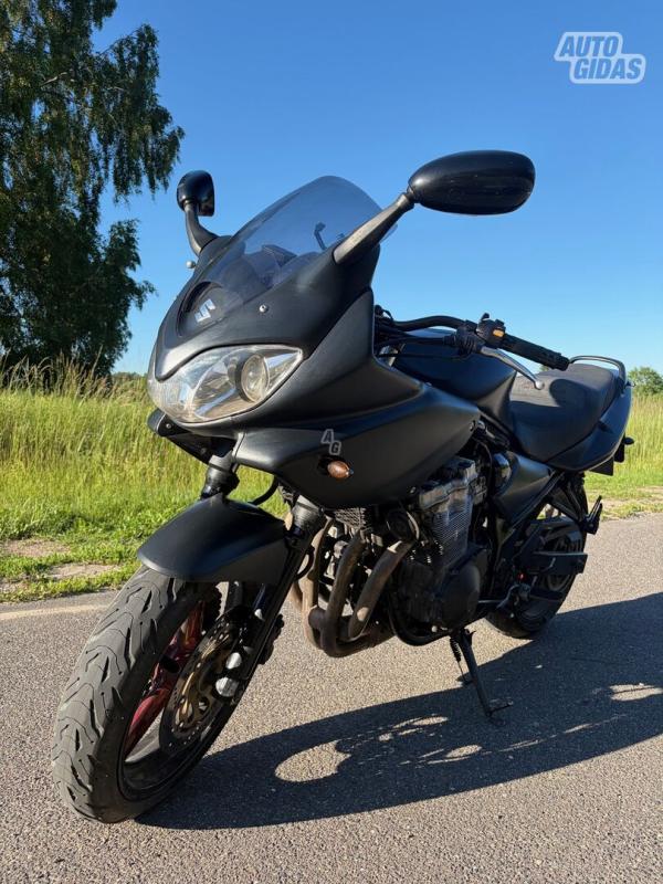 Melns Suzuki GSF 2000 Viļņa, ar dzinēja tilpumu 0.60 L un nobraukumu 53 tūkst. km par 1700 €, foto 4 vietnē AUTOMOTO.COM.LV