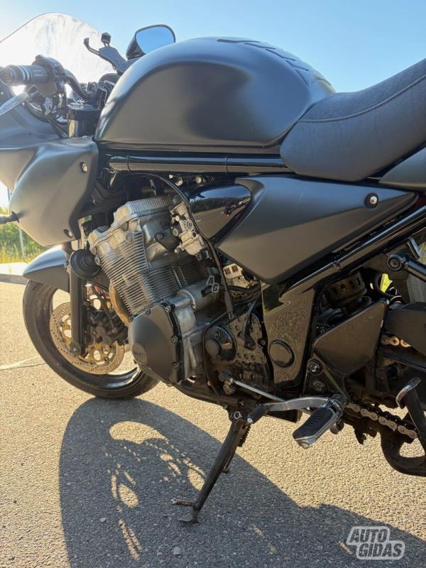 Melns Suzuki GSF 2000 Viļņa, ar dzinēja tilpumu 0.60 L un nobraukumu 53 tūkst. km par 1700 €, foto 6 vietnē AUTOMOTO.COM.LV