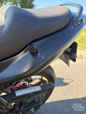Melns Suzuki GSF 2000 Viļņa, ar dzinēja tilpumu 0.60 L un nobraukumu 53 tūkst. km par 1700 €, foto 13 vietnē AUTOMOTO.COM.LV