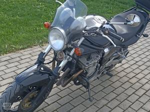 Melns Suzuki GSF 2000 Kauņa, ar dzinēja tilpumu 0.60 L un nobraukumu 0 tūkst. km par 1850 €, foto 3 vietnē AUTOMOTO.COM.LV