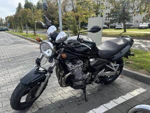 Black Suzuki GSF 2000 in Vilnius, with an engine capacity of 0.60 L and mileage of 45 thousand km for 1600 €, photo 6 on AUTOMOTO.COM.LV