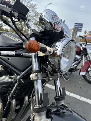 Black Suzuki GSF 2000 in Vilnius, with an engine capacity of 0.60 L and mileage of 45 thousand km for 1600 €, photo 11 on AUTOMOTO.COM.LV