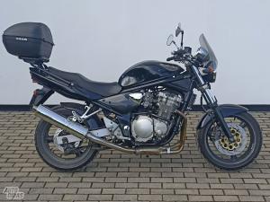 Melns Suzuki GSF 2000 Kauņa, ar dzinēja tilpumu 0.60 L un nobraukumu 0 tūkst. km par 1850 €, foto 4 vietnē AUTOMOTO.COM.LV