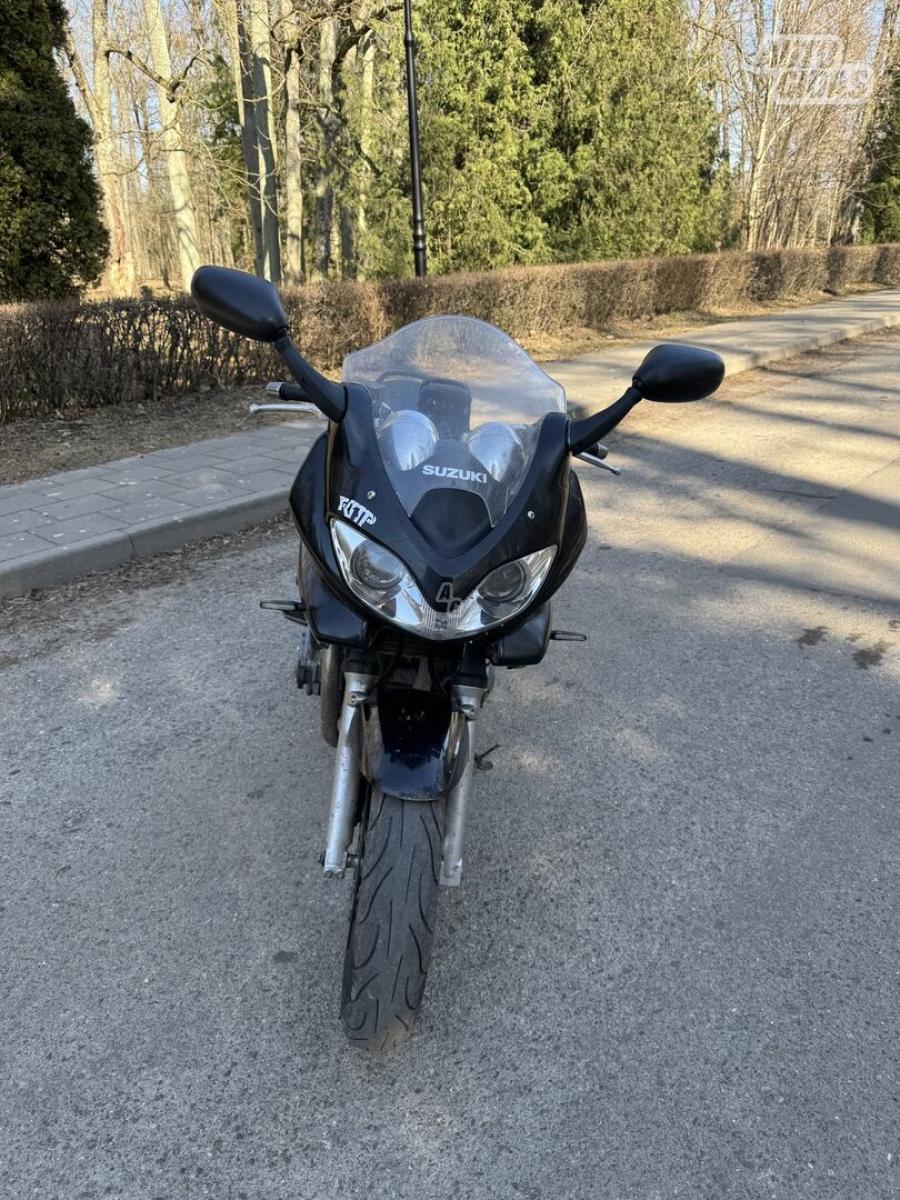 Melns Suzuki GSF 2001 Viļņa, ar dzinēja tilpumu 0.60 L un nobraukumu 36 tūkst. km par 1299 €, foto 5 vietnē AUTOMOTO.COM.LV