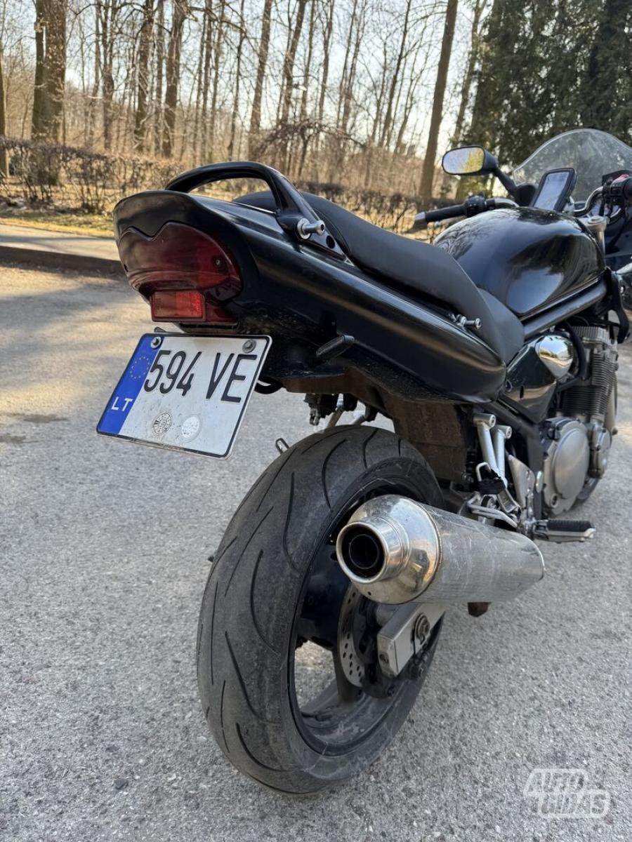 Melns Suzuki GSF 2001 Viļņa, ar dzinēja tilpumu 0.60 L un nobraukumu 36 tūkst. km par 1299 €, foto 7 vietnē AUTOMOTO.COM.LV