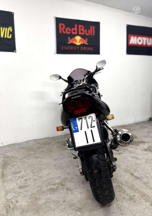Melns Suzuki GSF 2001 Šilutė, ar dzinēja tilpumu 0.60 L un nobraukumu 33 tūkst. km par 1499 €, foto 3 vietnē AUTOMOTO.COM.LV