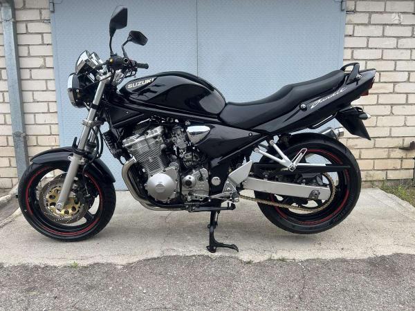 Black Suzuki GSF 2001 in Birstonas, with an engine capacity of 0.60 L and mileage of 38 thousand km for 1750 €, photo 4 on AUTOMOTO.COM.LV
