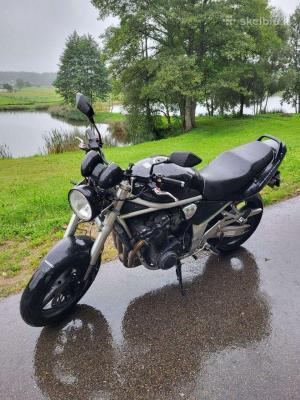 Black Suzuki GSF 2002 in Panevezys, with an engine capacity of 1.20 L and mileage of 24 thousand km for 1650 €, photo 7 on AUTOMOTO.COM.LV