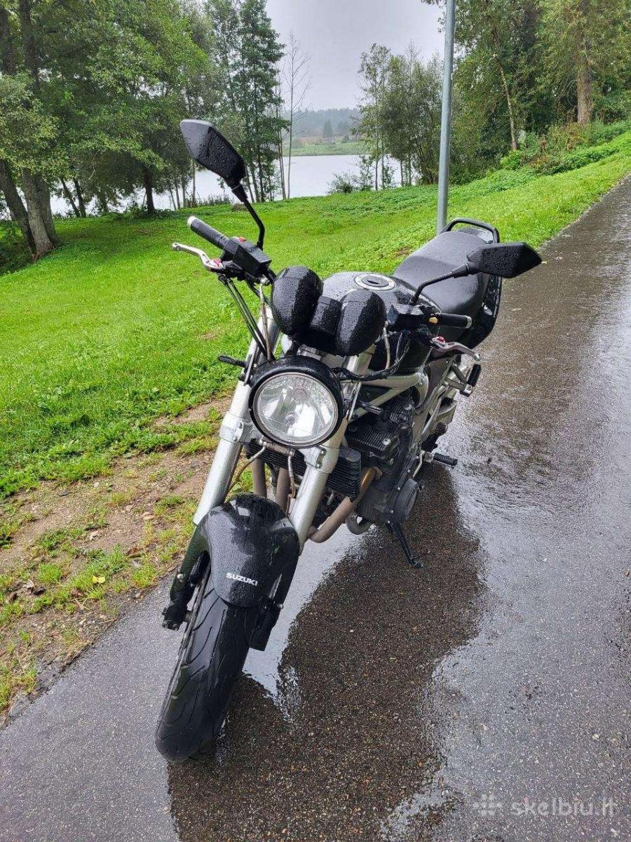 Black Suzuki GSF 2002 in Panevezys, with an engine capacity of 1.20 L and mileage of 24 thousand km for 1650 €, photo 9 on AUTOMOTO.COM.LV