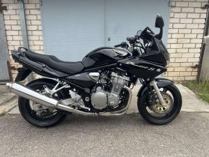 Melns Suzuki GSF 2002 Birštonas, ar dzinēja tilpumu 0.60 L un nobraukumu 36 tūkst. km par 1750 €, foto 4 vietnē AUTOMOTO.COM.LV