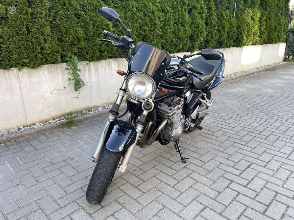 Black Suzuki GSF 2003 in Kaunas, with an engine capacity of 0.60 L and mileage of 40 thousand km for 1300 €, photo 6 on AUTOMOTO.COM.LV
