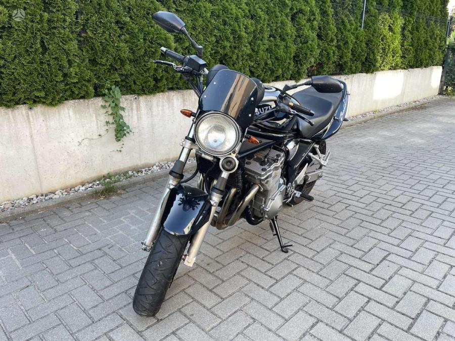 Black Suzuki GSF 2003 in Kaunas, with an engine capacity of 0.60 L and mileage of 40 thousand km for 1300 €, photo 7 on AUTOMOTO.COM.LV
