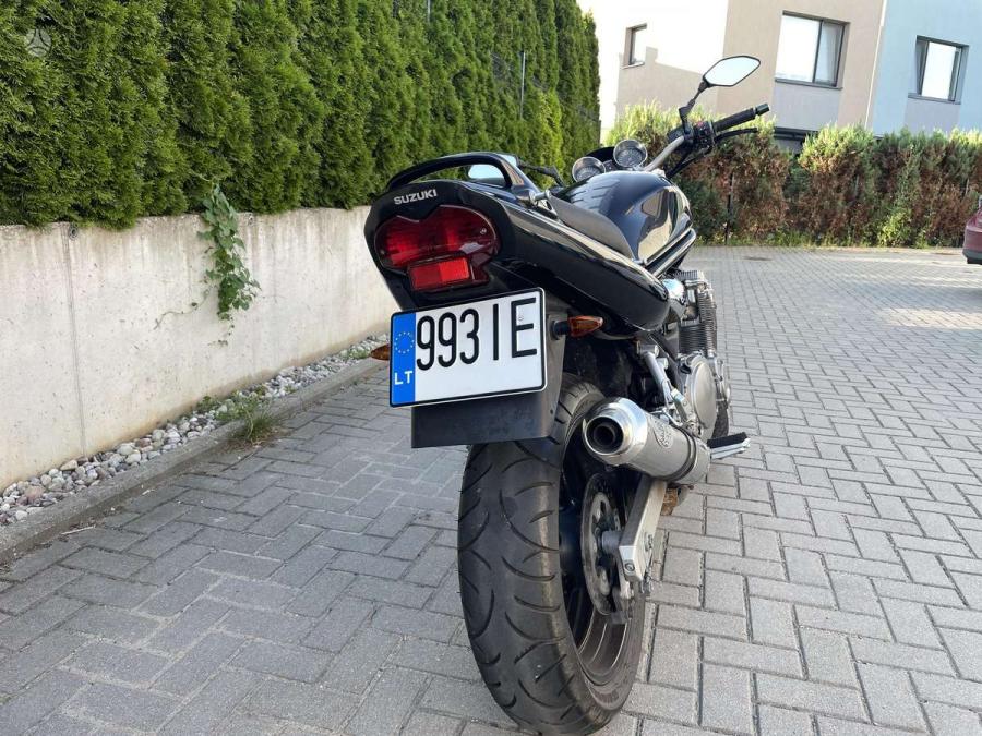 Black Suzuki GSF 2003 in Kaunas, with an engine capacity of 0.60 L and mileage of 40 thousand km for 1300 €, photo 8 on AUTOMOTO.COM.LV