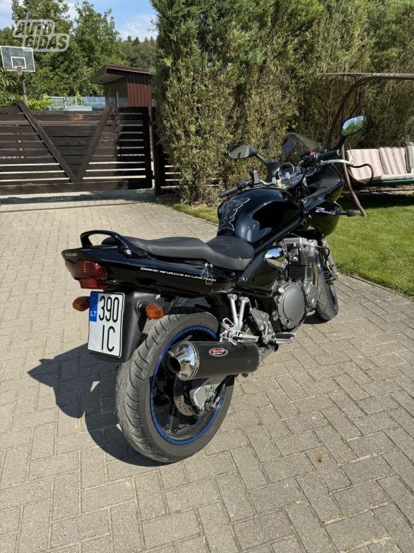 Melns Suzuki GSF 2005 Mažeikiai, ar dzinēja tilpumu 0.60 L un nobraukumu 40 tūkst. km par 1900 €, foto 4 vietnē AUTOMOTO.COM.LV