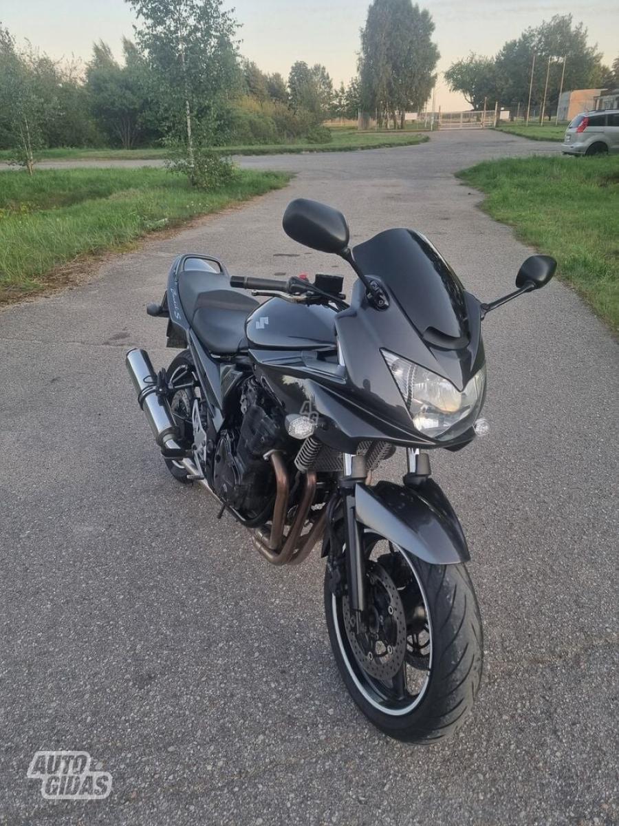 Black Suzuki GSF 2005 in Klaipeda, with an engine capacity of 0.65 L and mileage of 58 thousand km for 2000 €, photo 7 on AUTOMOTO.COM.LV