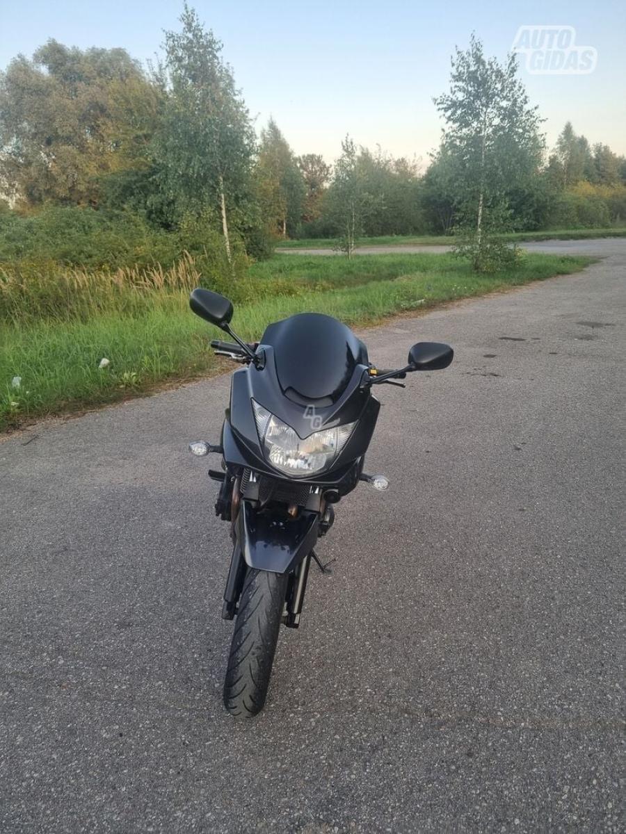 Black Suzuki GSF 2005 in Klaipeda, with an engine capacity of 0.65 L and mileage of 58 thousand km for 2000 €, photo 8 on AUTOMOTO.COM.LV