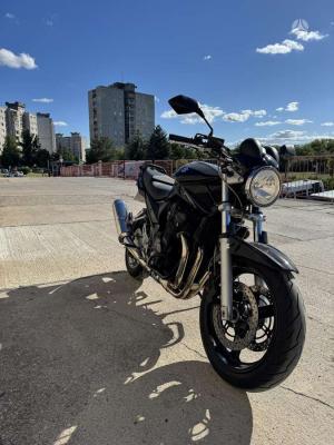 Black Suzuki GSF 2005 in Kaunas, with an engine capacity of 0.66 L and mileage of 61 thousand km for 1650 €, photo  on AUTOMOTO.COM.LV