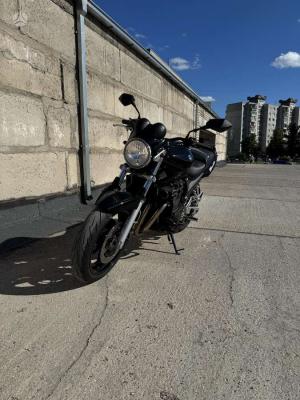 Black Suzuki GSF 2005 in Kaunas, with an engine capacity of 0.66 L and mileage of 61 thousand km for 1650 €, photo 3 on AUTOMOTO.COM.LV